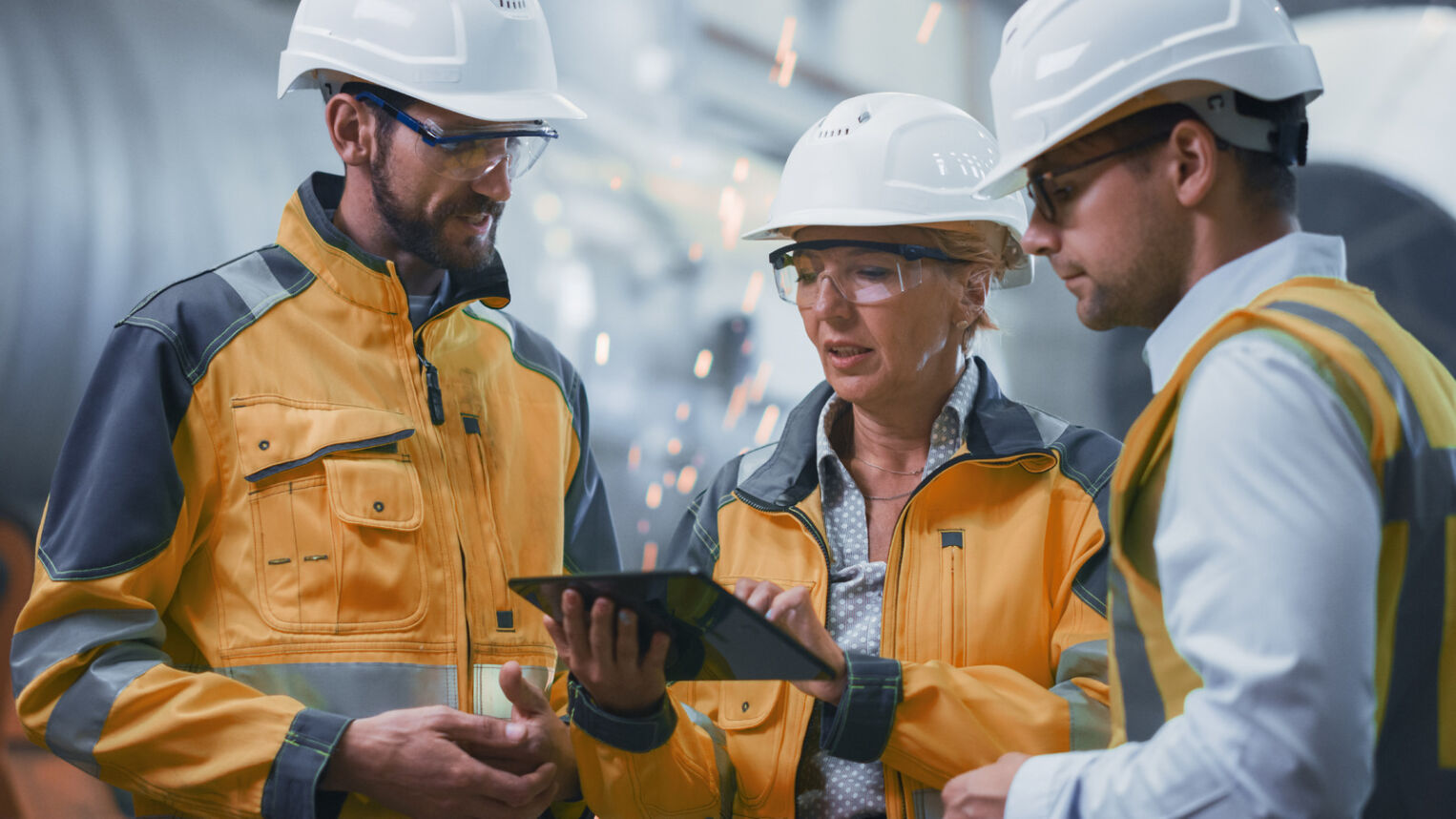 4 Jobs Made Easier with Contractor Data and Spend Management